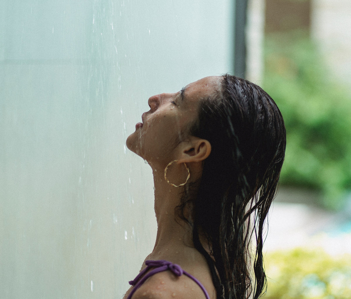 How To Use a Hair Mask In The Shower